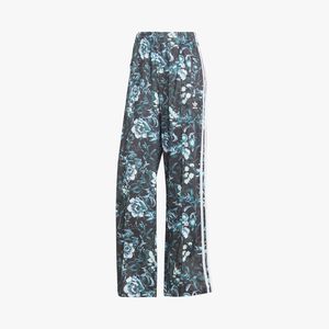 adidas Firebird Flower | TAF Ecuador