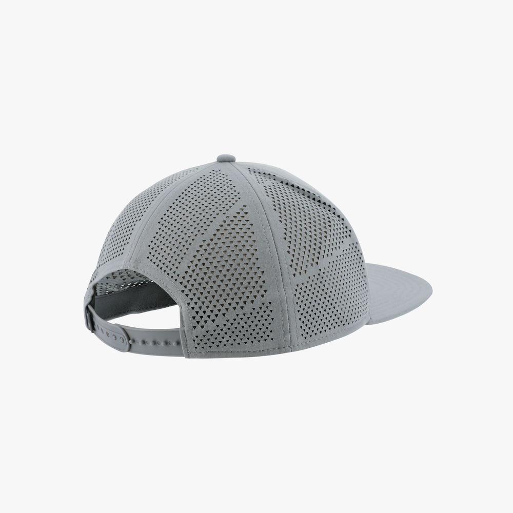 Under Armour SuperVent Flat Brim 2.0 Cap | Marathon Sports Perú