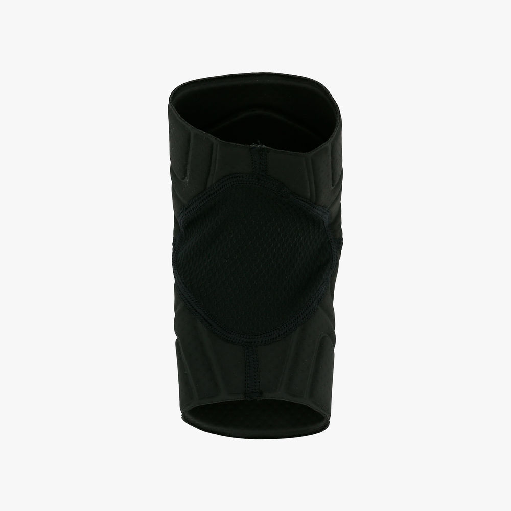 Nike Pro Elbow Sleeve 3.0 | Marathon Sports Perú
