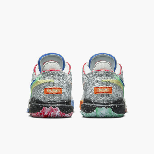 LeBron XX Purple and Gold | Sneakers by Marathon Ecuador