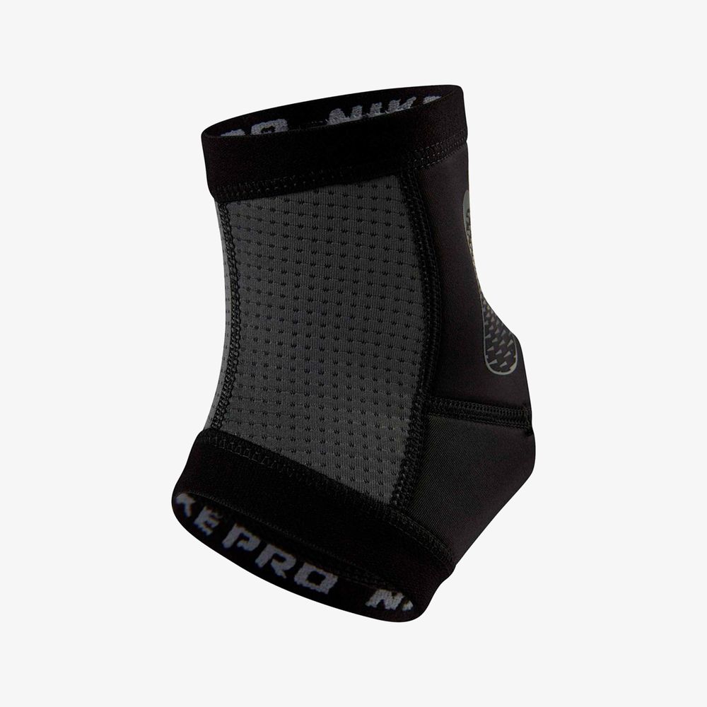 Nike Pro Hyperstrong Ankle Sleeve 2.0 | Marathon Sports Perú