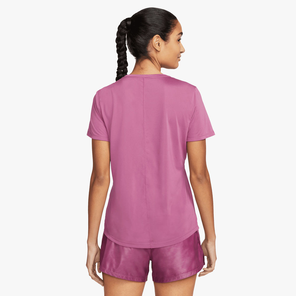 Nike Dri-FIT Swoosh Run | NIKE | Marca | Productos | Marathon Sports ...