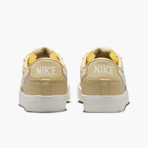 Nike Blazer Low 77 | Sneakers by Marathon Ecuador