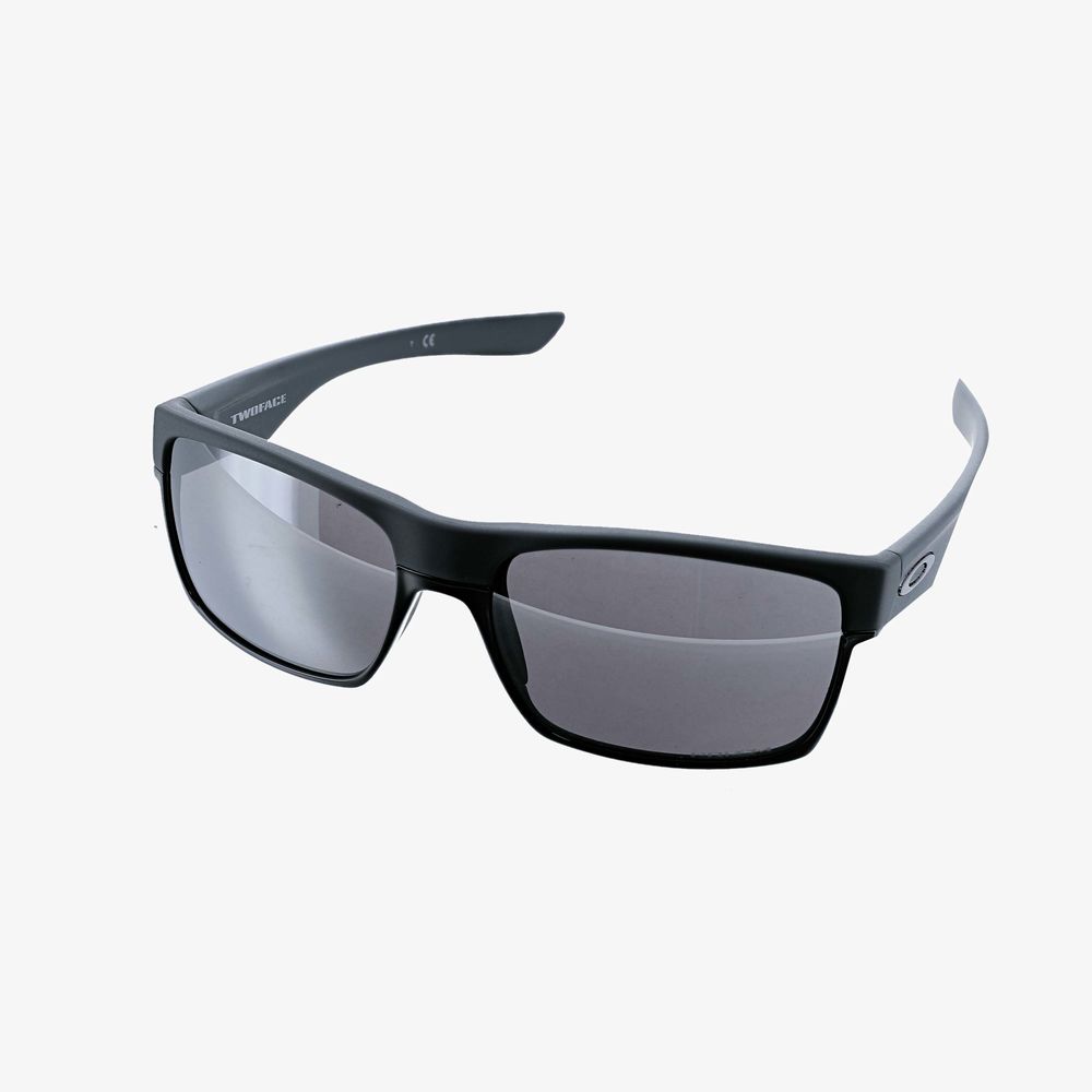 Oakley Two Face | Marathon Sports Perú