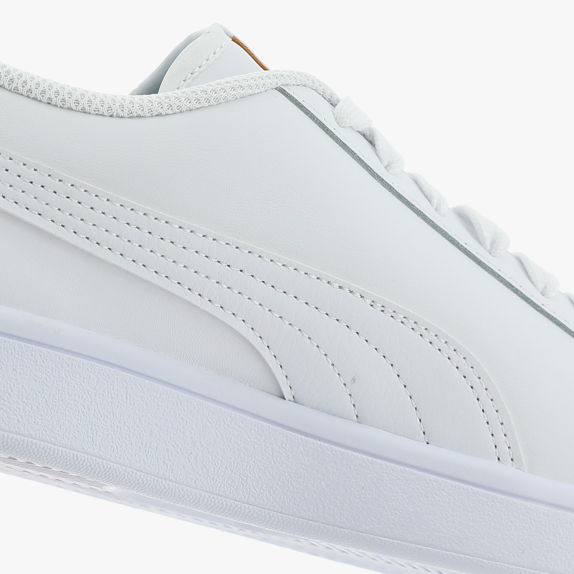 Puma Smash v2 Leather | Marathon Sports Perú