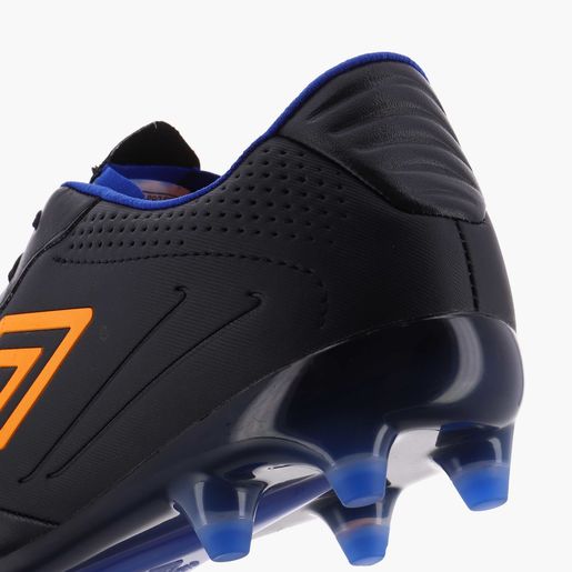 Umbro Tocco III Pro FG | Marathon Sports Ecuador
