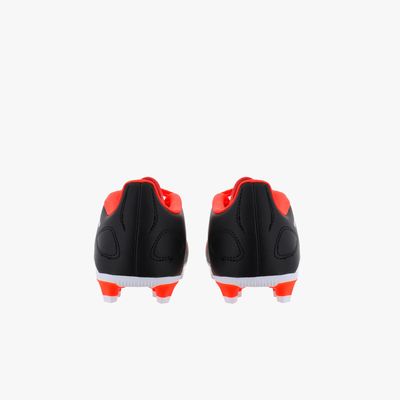 adidas Predator 24 Club versátil | Marathon Sports Ecuador