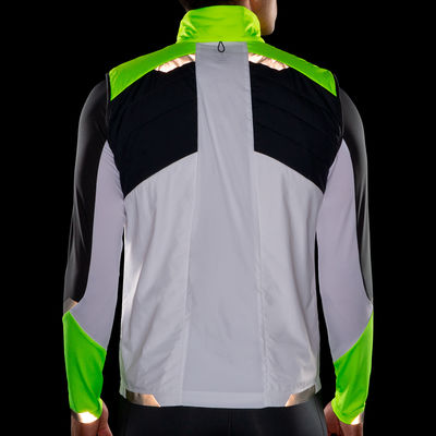Brooks Run Visible | null | Chalecos | Ropa | Hombre | Productos | Marathon Sports Perú