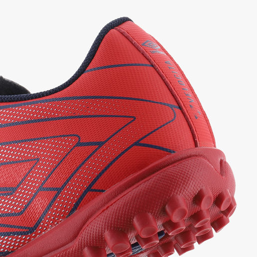 Umbro Elixir Club TF | Marathon Sports Ecuador