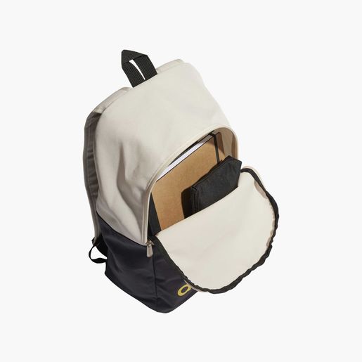 adidas Linear Classic Daily | adidas | Marca | Productos | Marathon ...