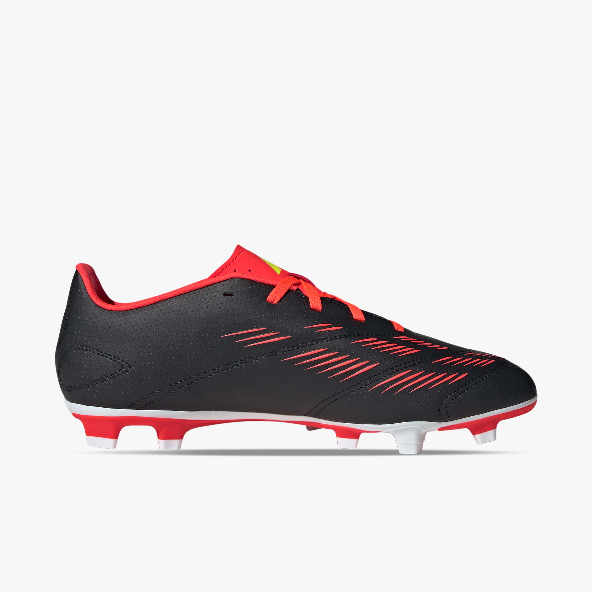 Adidas Chimpunes Predator Club Multiterreno | Marathon Sports Perú