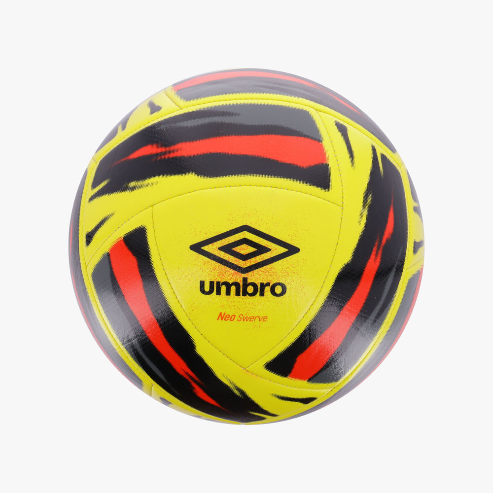 Umbro Neo Swerve | UMBRO | Marca | Productos | Marathon Sports Ecuador