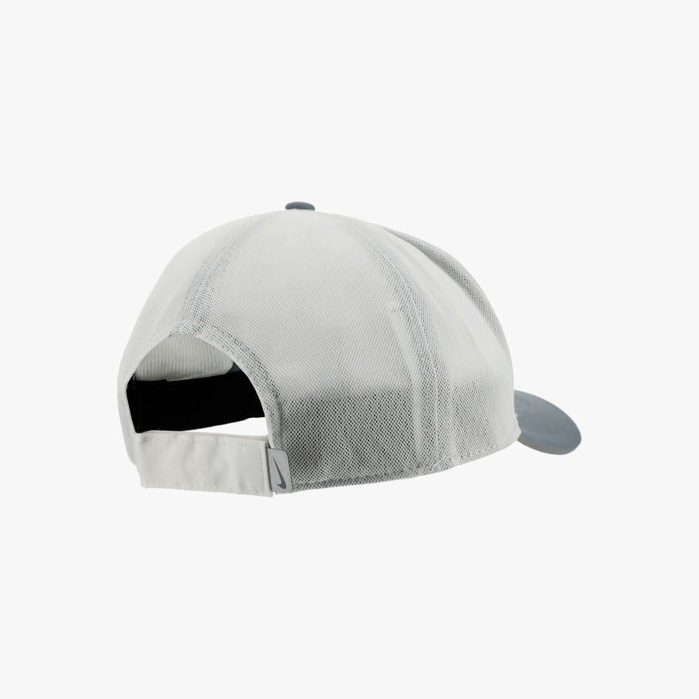 Nike Pro Trucker | Marathon Sports Perú