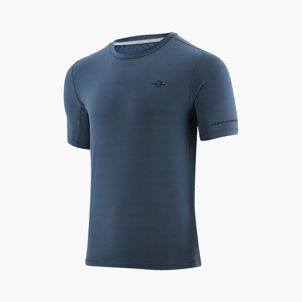 Astro Vega | Marathon Sports Ecuador